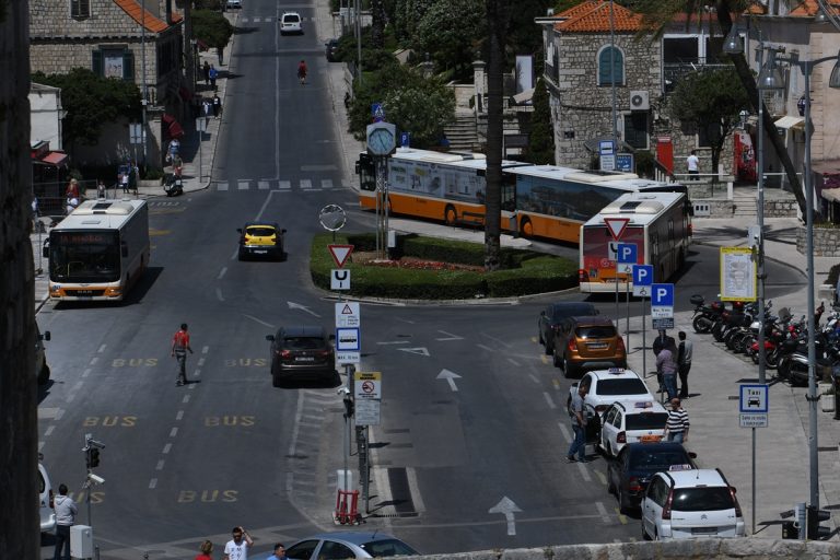 IZMJENE U VOZNOM REDU Ove će linije dva dana prometovati po drukčijem rasporedu - DuList