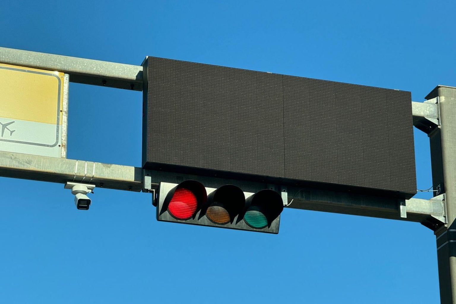 PRIPREME ZA NOVI REŽIM PROMETOVANJA OKO GRADA Postavljeni LED ekrani ...