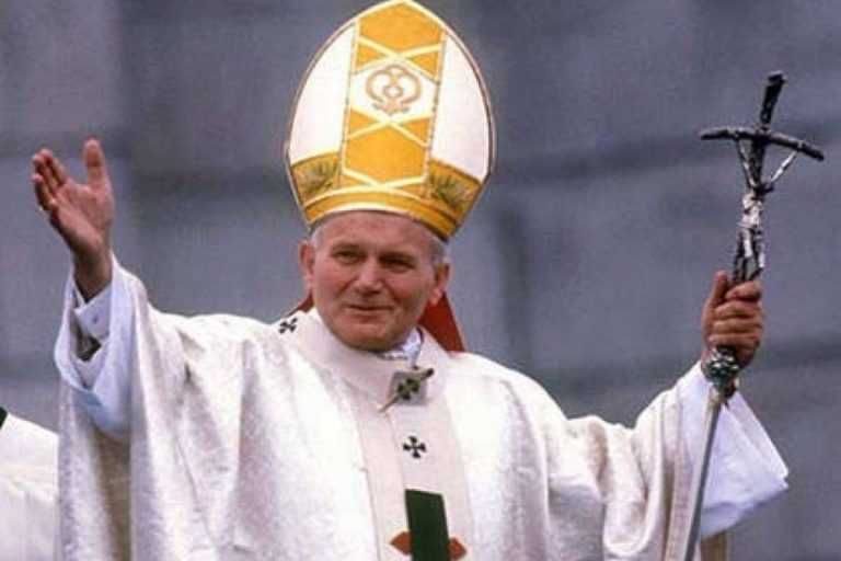 Omiljeni hrvatski papa Ivan Pavao II. na današnji dan posjetio ...